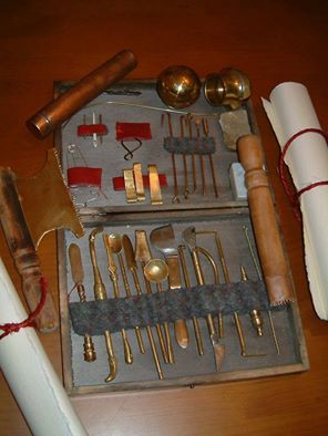 Index of /13_roman_medical/medicus_art/